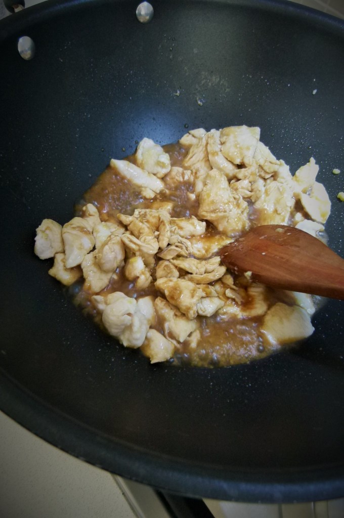 Ginger, garlic and soy chicken with turmeric rice – Miss Food Fairy